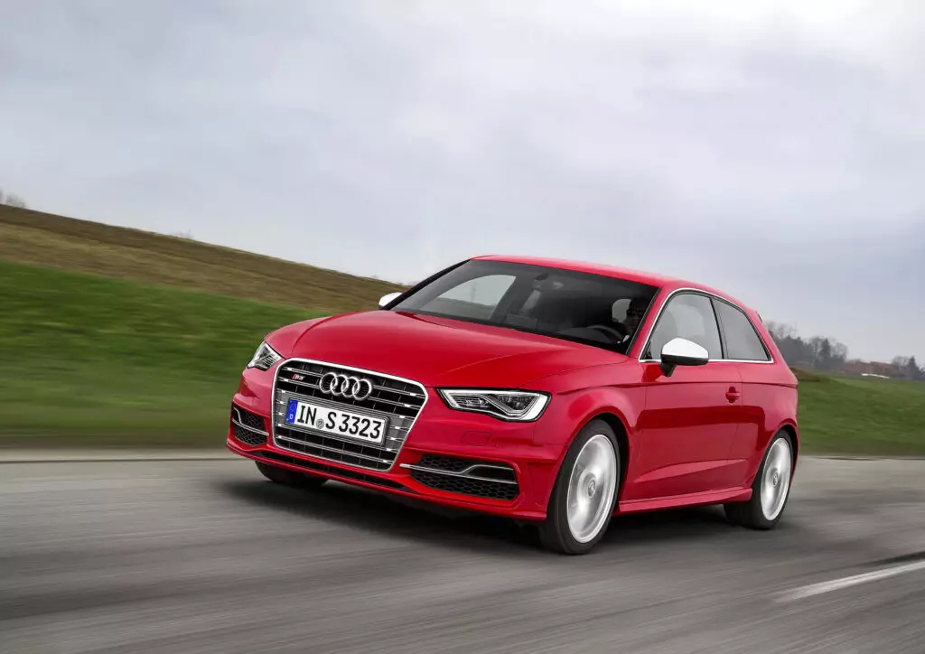 Audi S3 2013: Yr eisin ar yr ystod A3