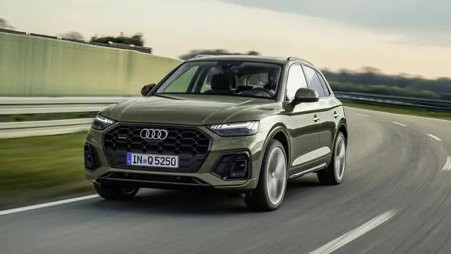 Audi Q5: Vaihto ulkoa ja sisältä