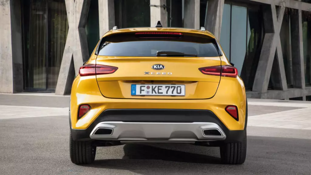 Kia Xceed பின்புறம்