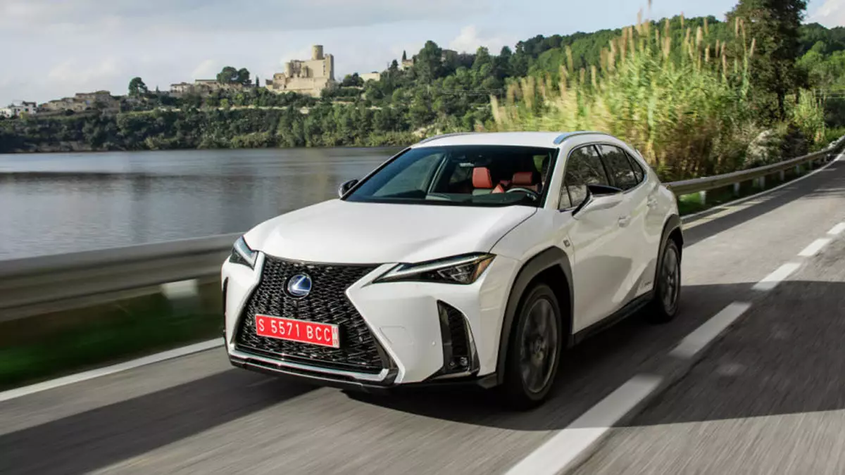 lexus ux 250h 8g