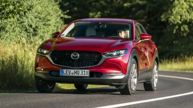 Gambar baharu Mazda CX-30