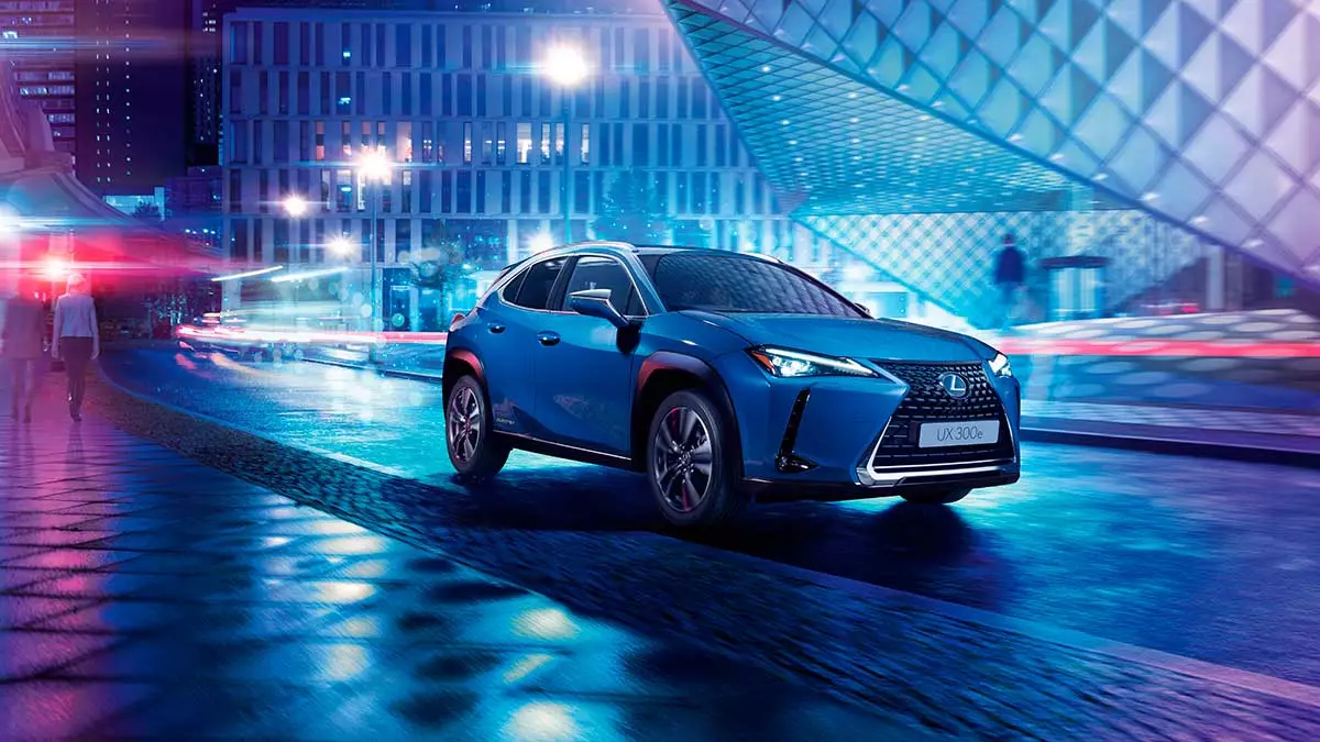 Lexus UX300e: ev yekem wesayîta elektrîkê ya Lexus e