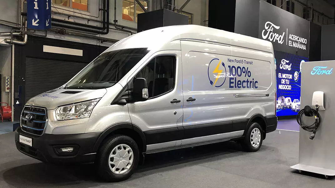 ford transit Electrica 9 tafatiray