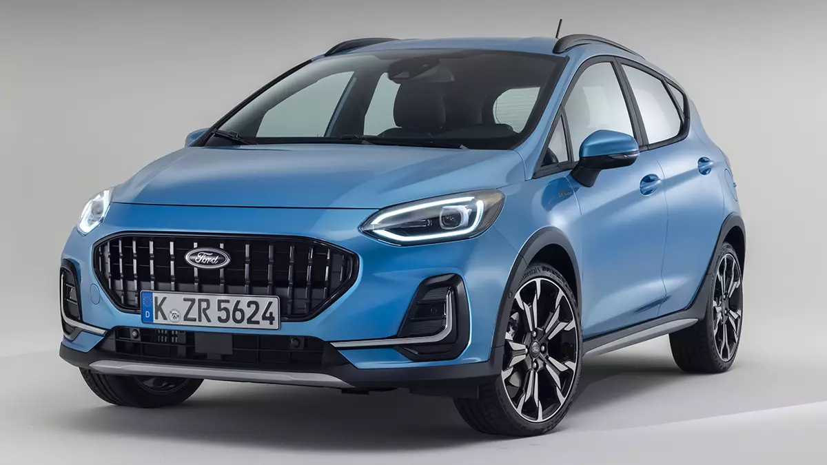 New Ford Fiesta 2022 restyling: កាន់តែភ្ជាប់ និងជាមួយមេកានិចអគ្គិសនី