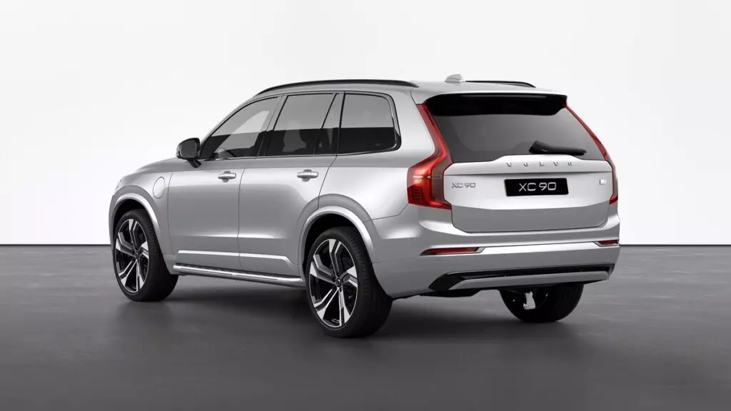 வோல்வோ XC90 ரீசார்ஜ் T8