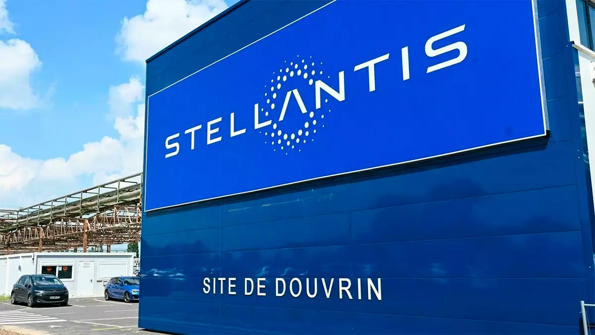 Stellantis, birleşmeden sonraki ilk yılında 13.400 milyon euro net kar elde etti