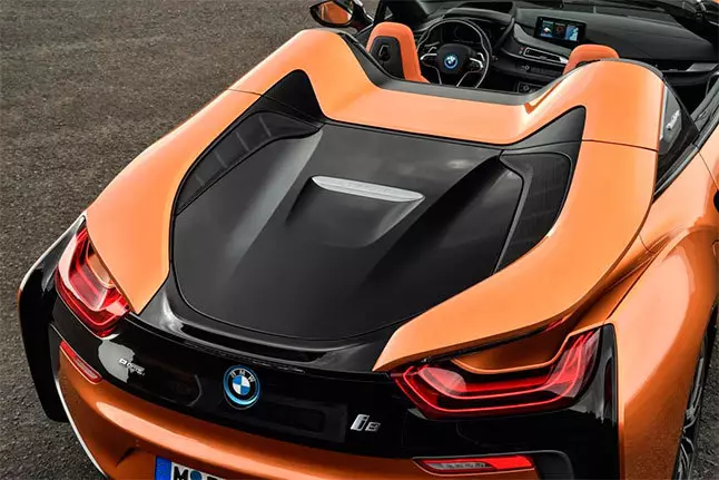 bmw i8 roadster 02