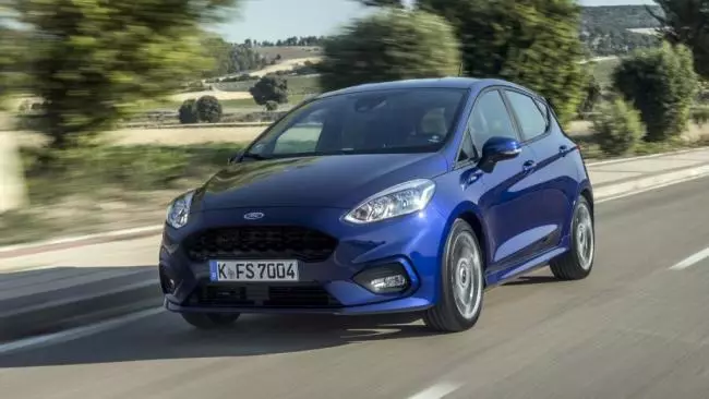 Ford Fiesta: re sekaseka linotlolo tsa e 'ngoe ea litoropo tse ntle ka ho fetisisa