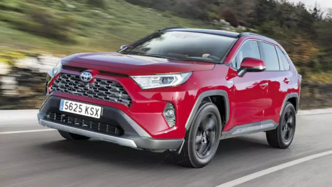 Toyota RAV4 220H Hybrid පරීක්ෂණ ඡායාරූප