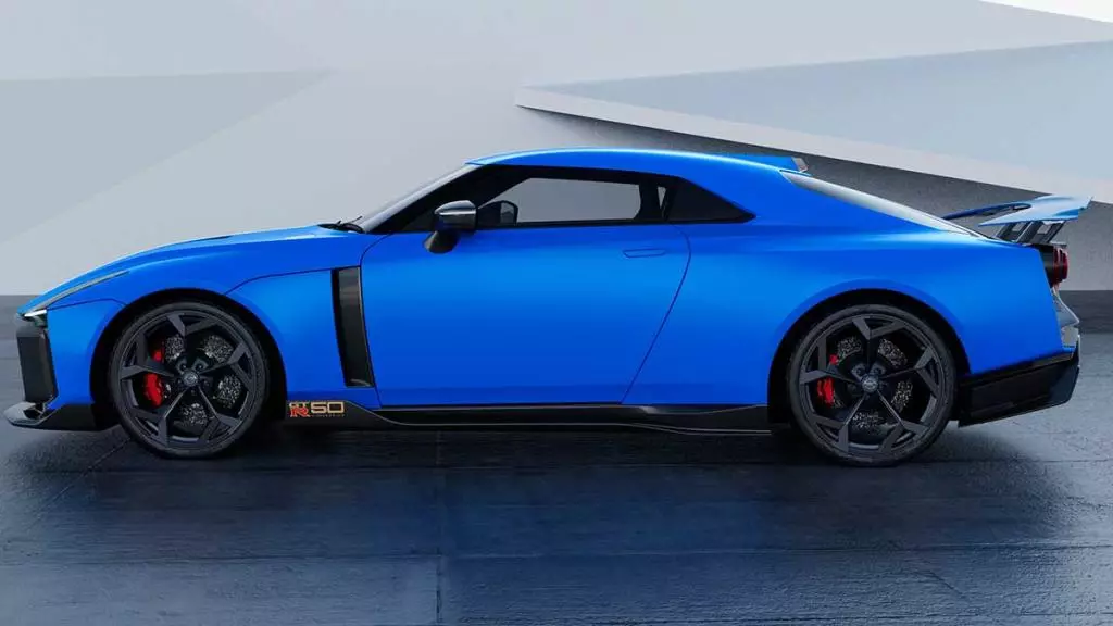 nissan gt r50 by italdesign wax soo saarka oo keenaya isha dhinaca buluuga ah