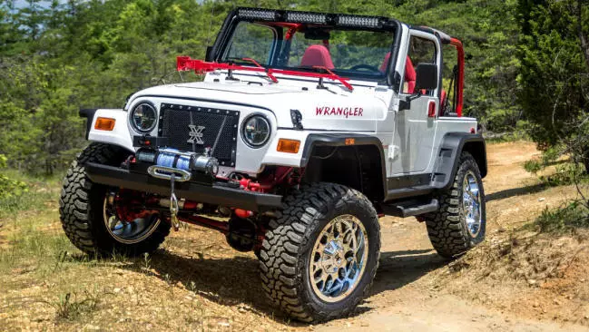 Öğrenciler Tarafından Yapılan Beş Jeep Wrangler Hazırlığı