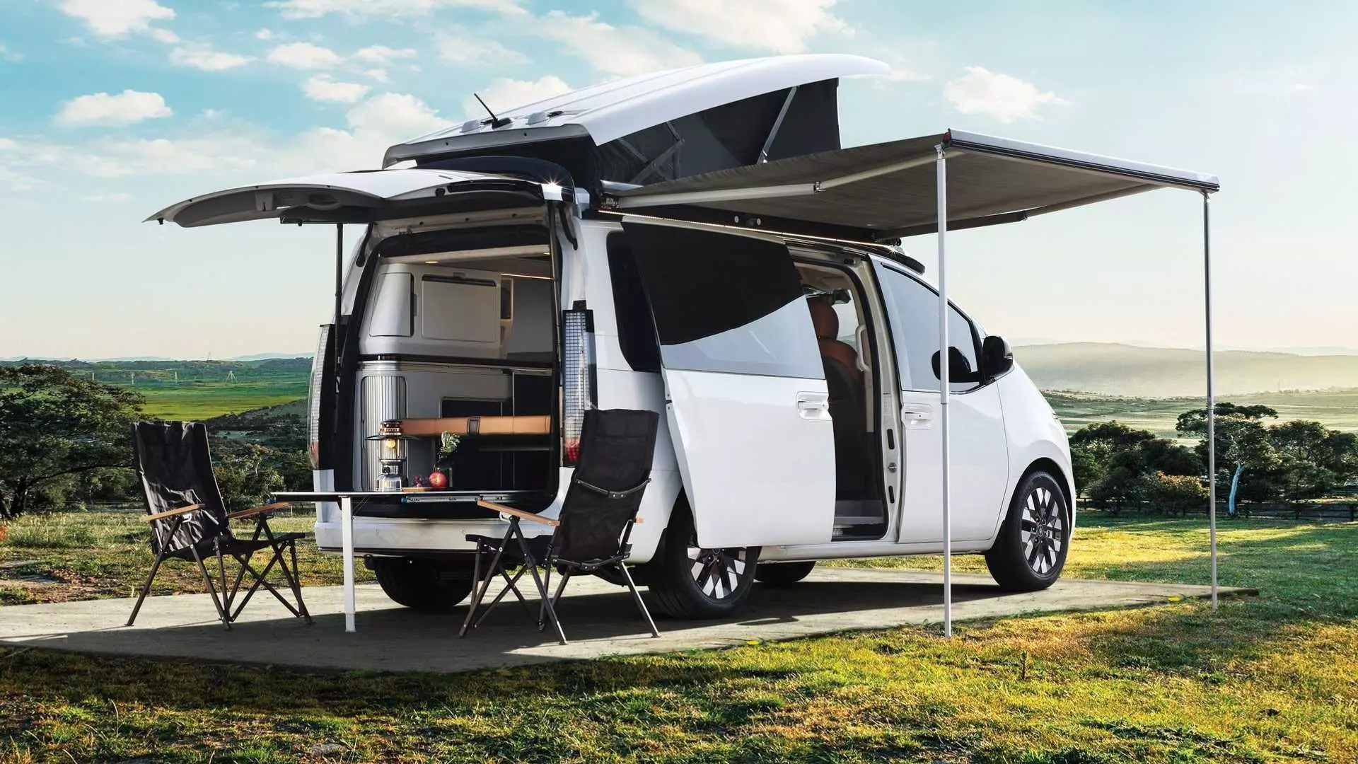 Hyundai Staria Lounge, e Camper Camionnette mat bis zu 11 Sëtzer fir Premium Camping