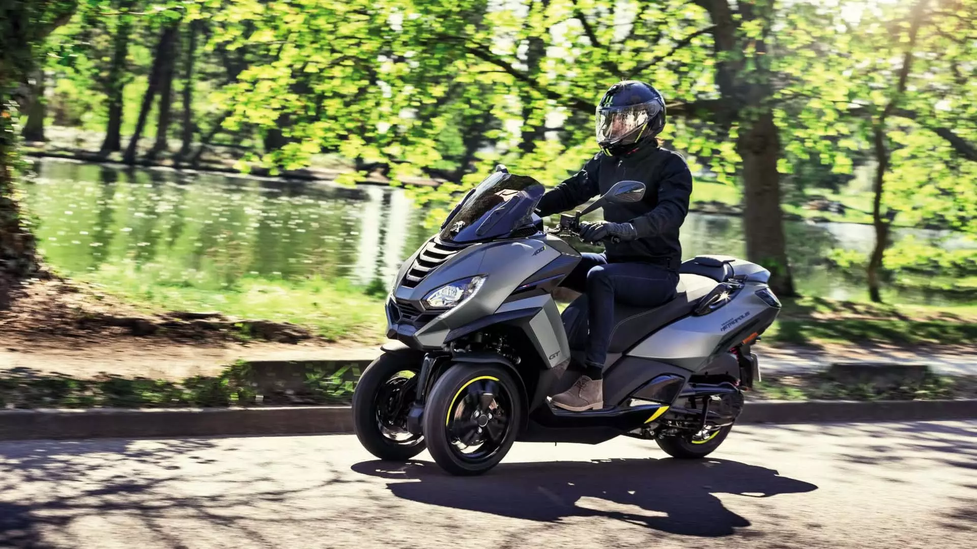 Tès Peugeot Metropolis 400, e si ou chanje nan yon scooter?