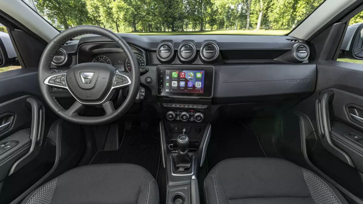 新的 Dacia Duster 2021 儀表板