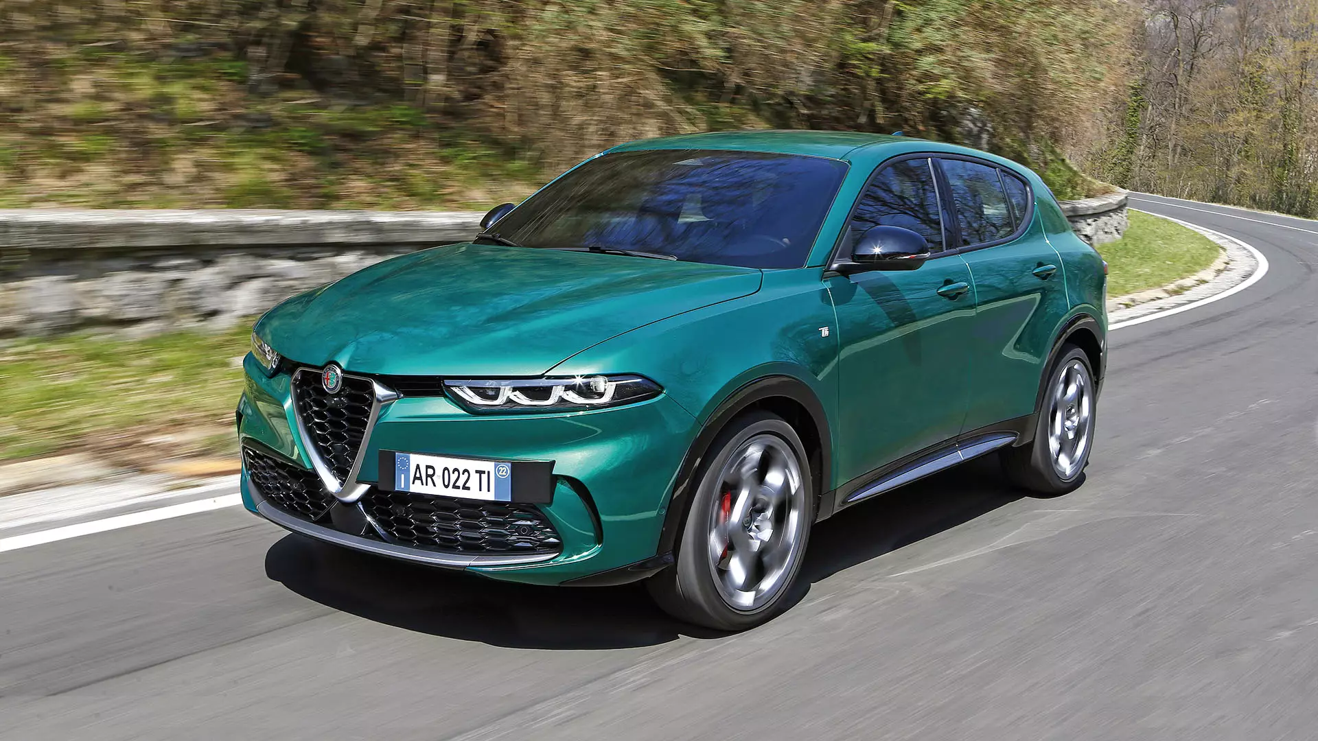 An chéad tástáil ar an Alfa Romeo Tonale 2022