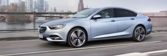 Opel Insignia Grand Sport û Sports Tourer: ev xerckirina wan a rastîn in