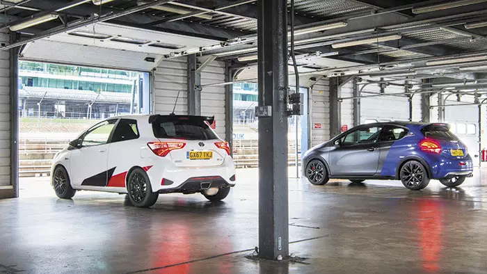 Peugeot 208 GTi PS vs Toyota Yaris GRMN