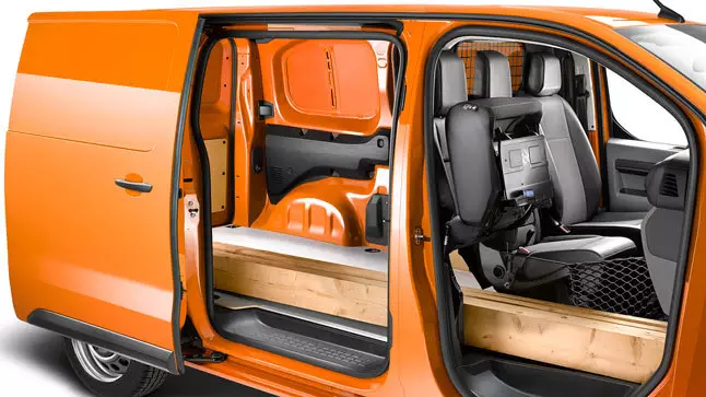 Intérieur de l'Opel Vivaro 2019