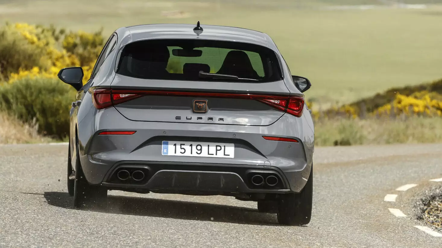 Compact chwaraeon: Audi S3, Hyundai i30 N neu Cupra León?