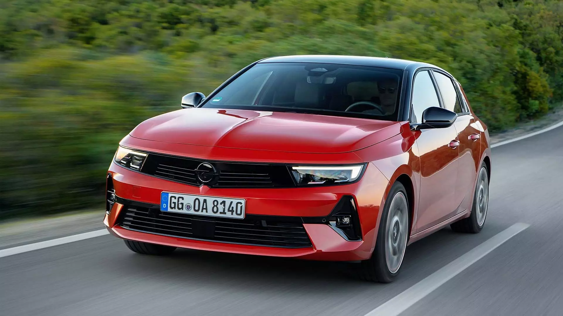 Opel Astra 2022 ġdida: din hija l-offerta tal-kiri tiegħek għall-individwi!