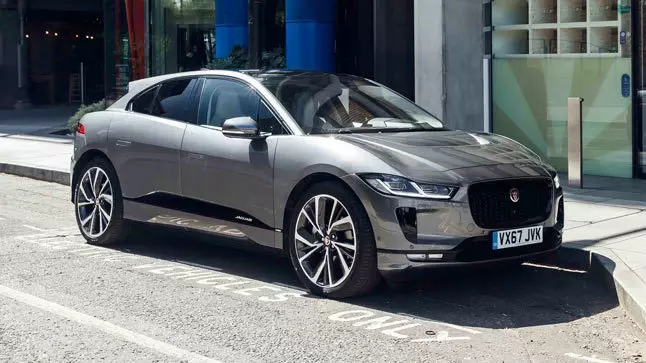 Jaguar I-Pace වාහන නැවැත්වීම