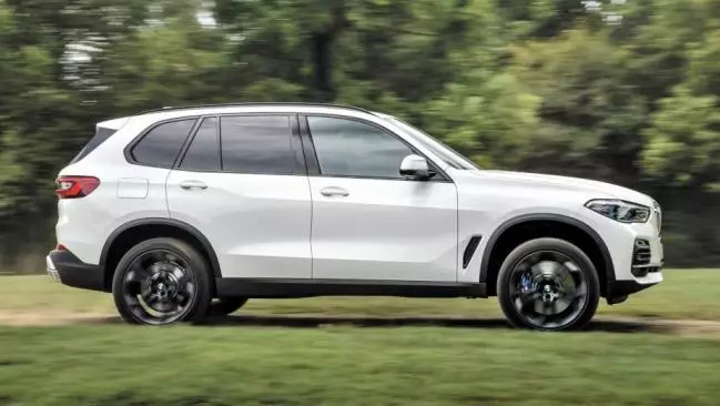 Idanwo akọkọ ti BMW X5 2019: diẹ sii 4 × 4 awọn ariyanjiyan