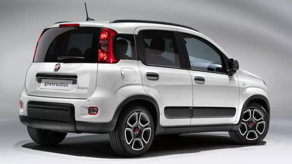 Fiat Panda City Life հետևի մասում