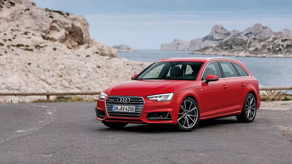 أودي A4 أفانت 2.0 TDI Quattro S Tronic