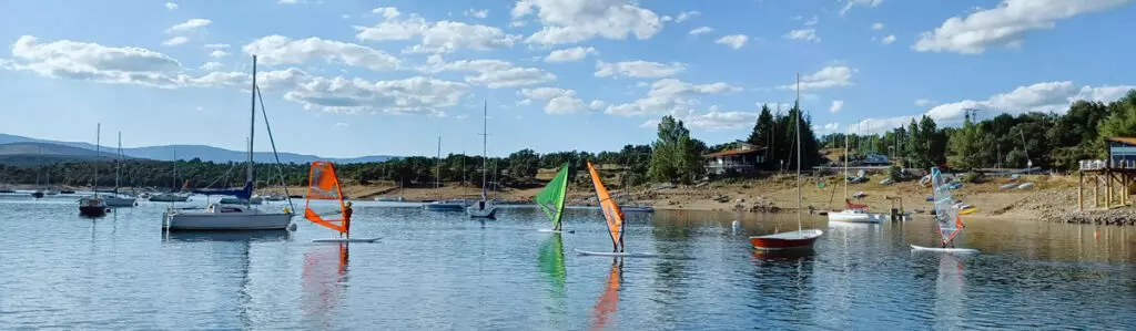 01 Atazar Windsurf 01