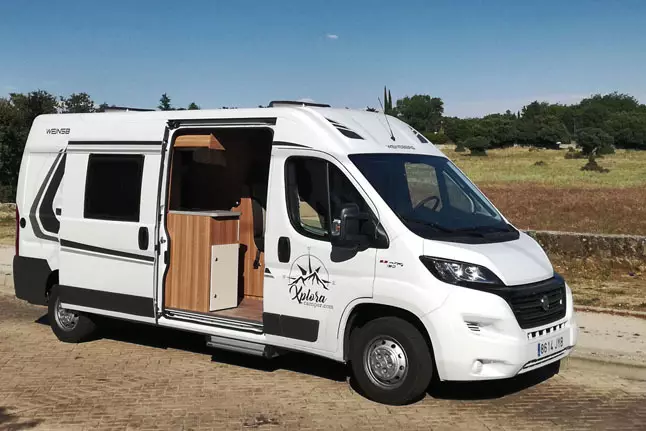 Noleggia un camper per viaggiare con un animale domestico 1600_2