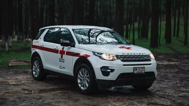 land rover red cross3