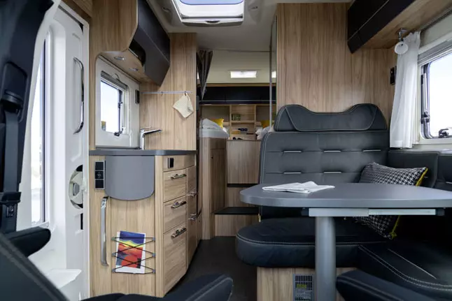 11 hymer ml t570 crossover interior