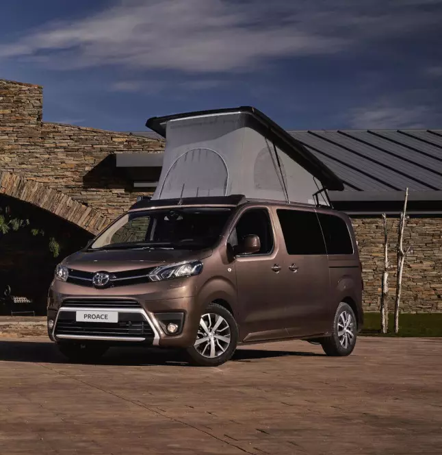 Video: Toyota Proace Verso Camper, die mees kampeerder weergawe van die reeks