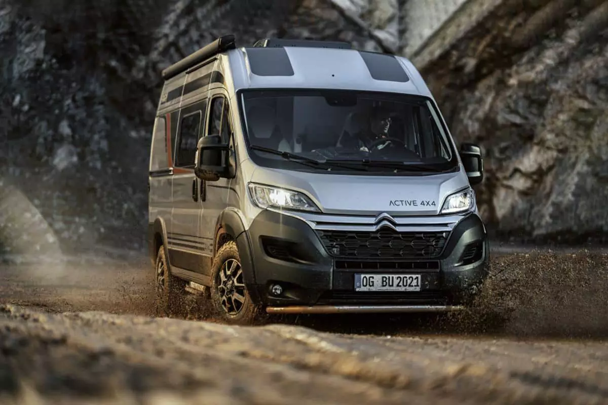 Bürstner Campeo 4x4 2021, en autocamper til ubegrænsede ruter