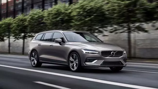 Новы Volvo V60 2018: «міні» V90