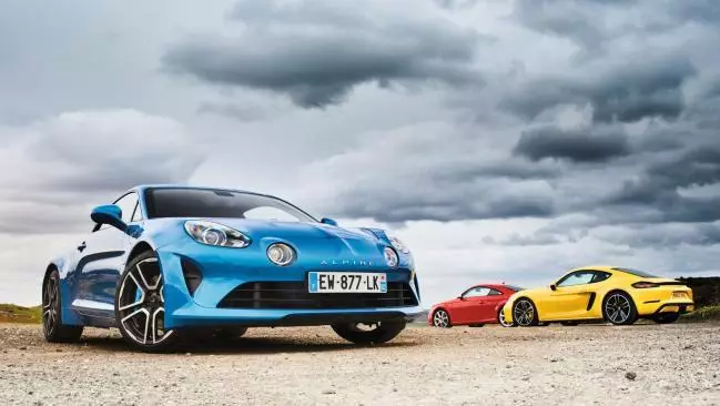 Comparison: Alpine A110, Porsche Cayman S and Audi TT RS