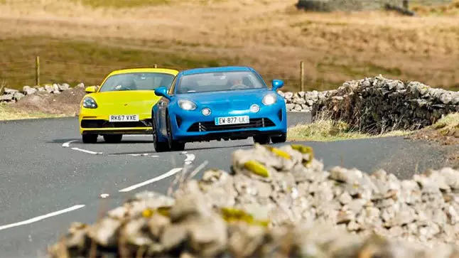 Comparison: Alpine A110, Porsche Cayman S and Audi TT RS