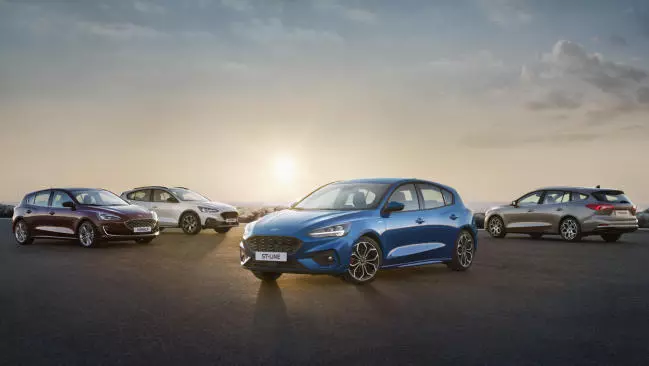 Ford Focus 2019. Et ass offiziell! All d'Detailer vum sophistikéiertsten an technologesche Focus