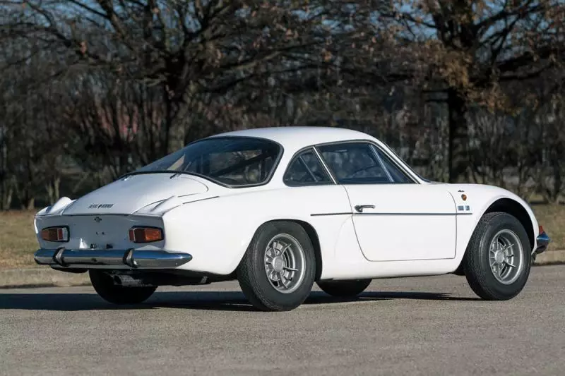 I-Alpine A110 1600 S yomjaho wangemuva