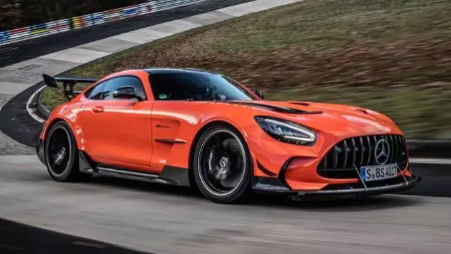 ఫోటోలు: Mercedes-AMG GT బ్లాక్ సిరీస్ నూర్బర్గ్రింగ్ రికార్డును బద్దలు కొట్టింది