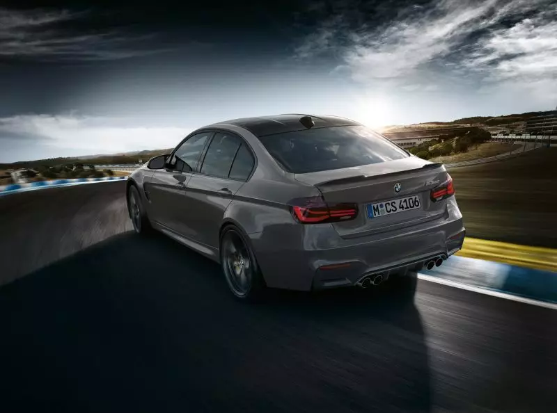 BMW M3 CS agter