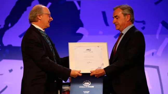 Carlos Sainz ak rès chanpyon WRC yo, nan Hall of Fame FIA