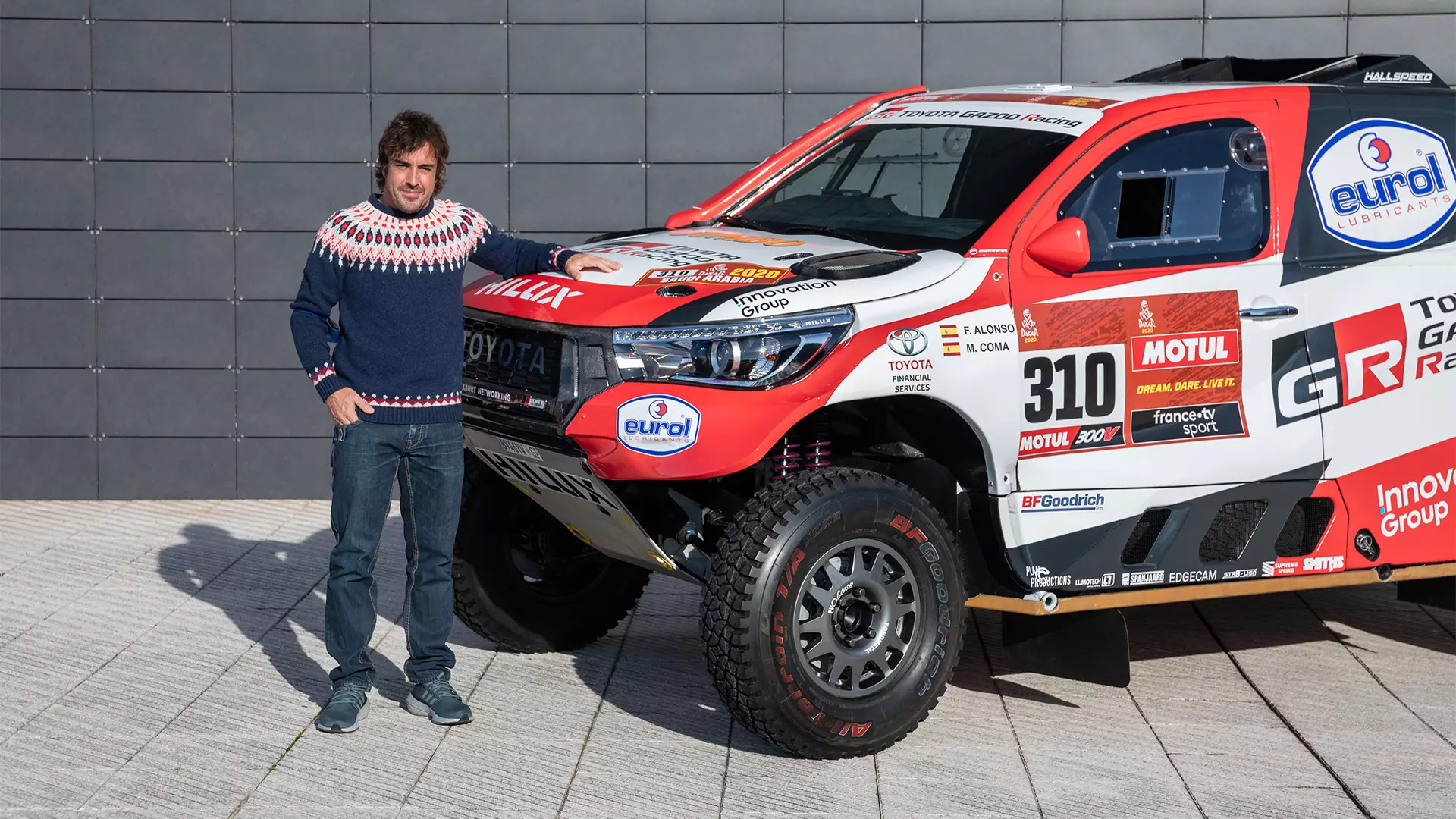 Fernando Alonso enkòpore Toyota Hilux T1 ak ki li te kouri rasanbleman Dakar 2020 la nan koleksyon mize li.