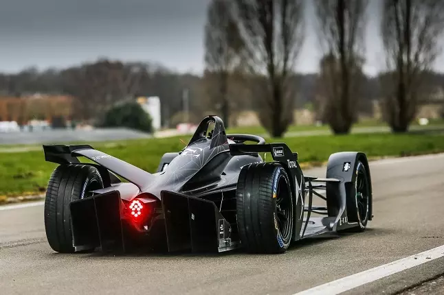 Formula E, likoloi tse ncha