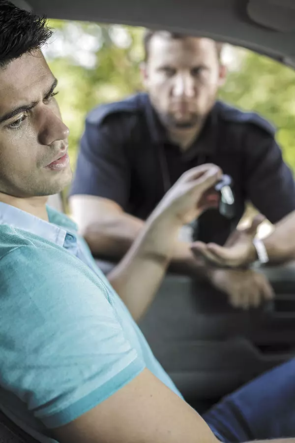 Que pasa se conduces sen puntos no teu carné