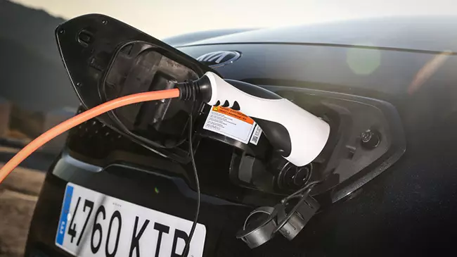 Déi 21 bescht Elektroautoen fir 2020