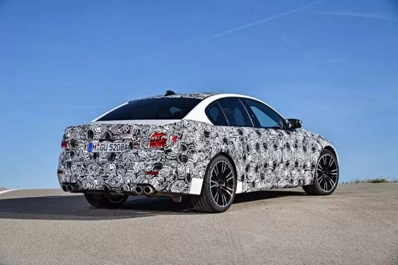 Rear BMW M5 2017 camouflated