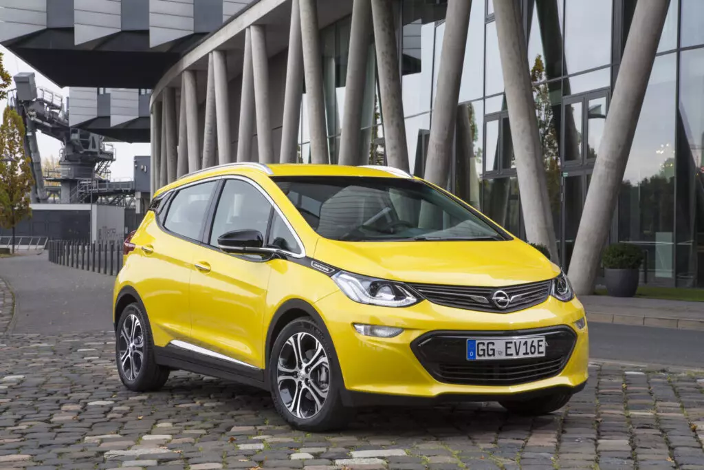 Opel Ampera e