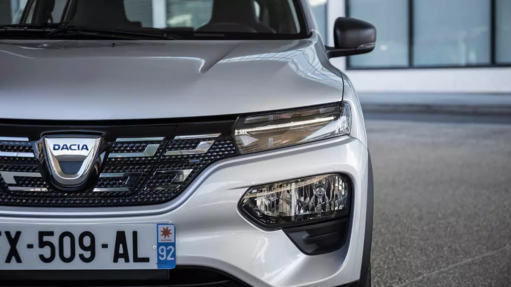 Dacia Spring 2021 faralar