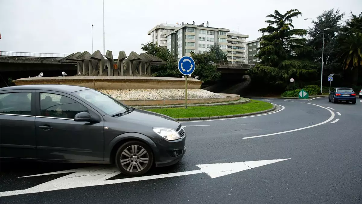 DGT pojasnjuje, kako pravilno uporabljati kazalnike v krožišču